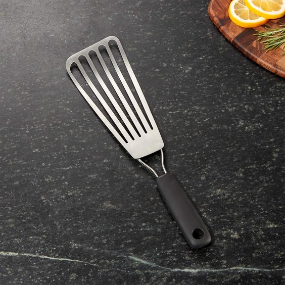 Kenali 10 Fungsi Spatula dan Jenis-jenisnya untuk Memasak