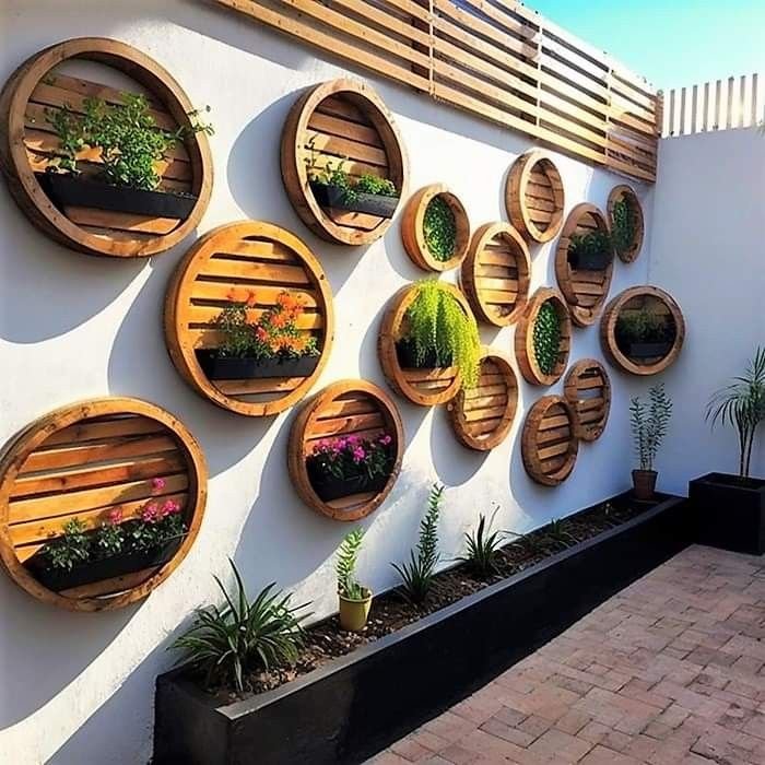 12 Inspirasi Taman Kecil 1 Meter, Rumah Lebih Adem dan Estetik!