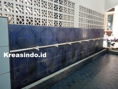 10 Desain Tempat Wudhu dan Toilet Masjid, Modern dan Terbaru